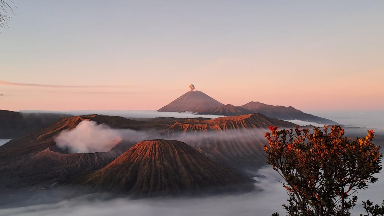 Java's Stunning Scenery - Kejawa